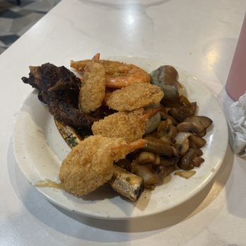 HARBOR SEAFOOD SUPER BUFFET - 278 Photos & 142 Reviews - 10030 N Metro ...