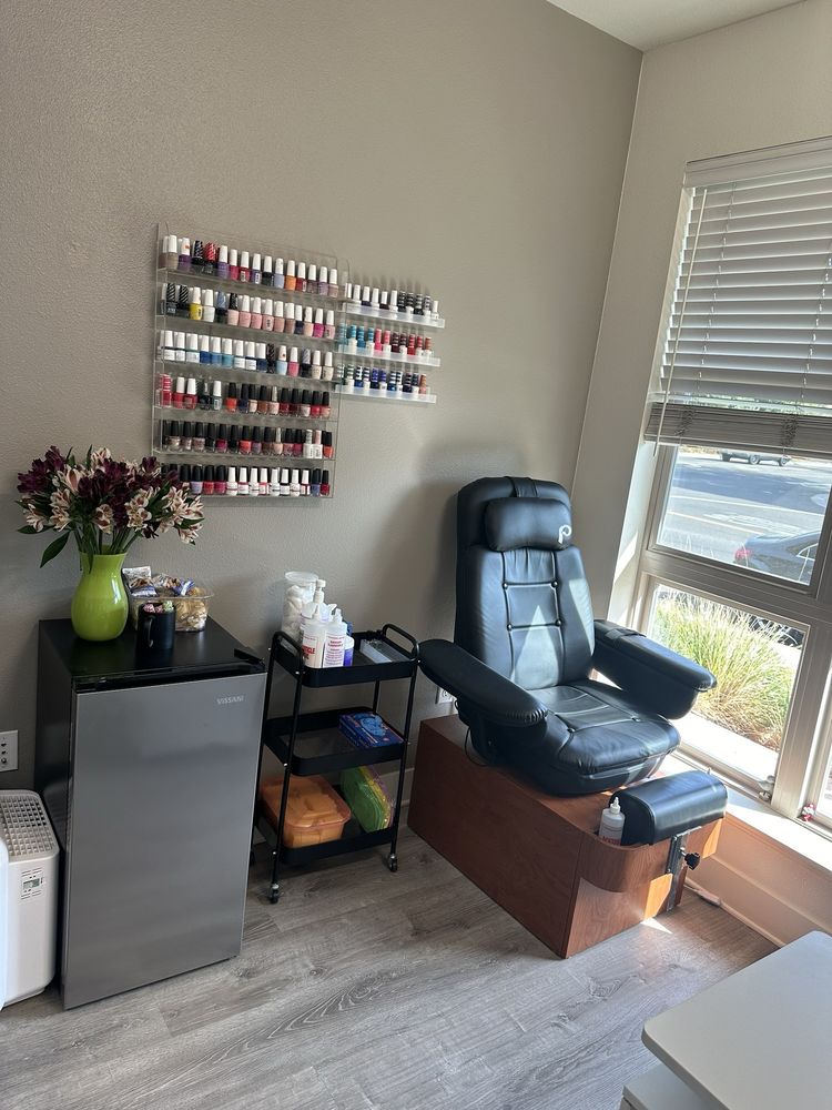 HANNA’S NAILS - Updated December 2025 - Request an Appointment - Davis ...
