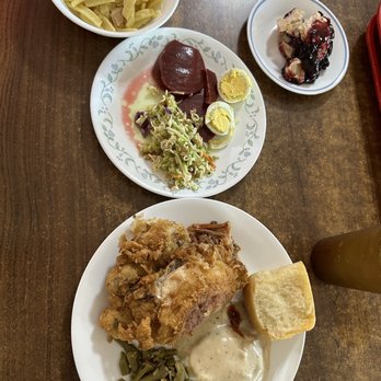 DUTCH PANTRY - Updated July 2024 - 58 Photos & 74 Reviews - 10 W Main ...