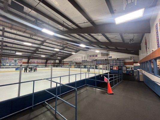 ICELAND ICE ARENA - Updated December 2025 - 11 Photos & 14 Reviews ...