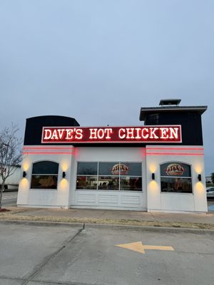 DAVE’S HOT CHICKEN - Updated September 2024 - 180 Photos & 62 Reviews ...
