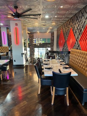 809 BAR AND RESTAURANT - Updated October 2025 - 24 Photos & 16 Reviews ...