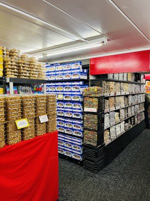 YUMMIES CANDY & NUTS - Updated October 2025 - 247 Photos & 127 Reviews ...