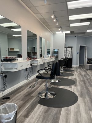 DIAMOND CUTS SALON - 22 Photos & 25 Reviews - 1767 E Capitol Expy, San ...