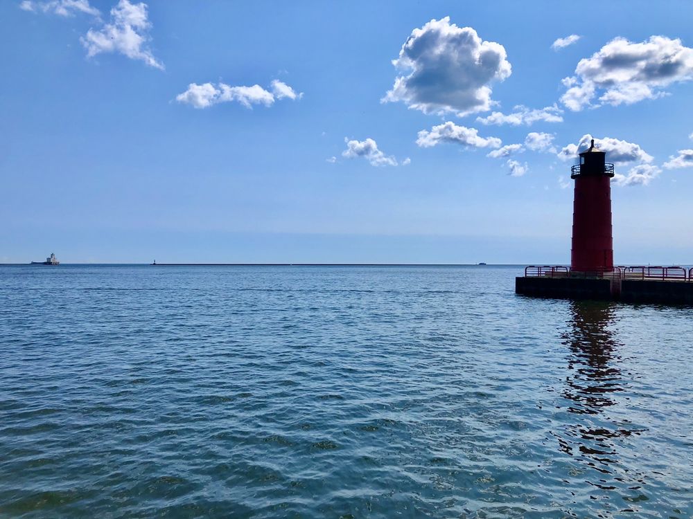 MILWAUKEE PIERHEAD LIGHTHOUSE - Updated May 2024 - 37 Photos - Hank ...