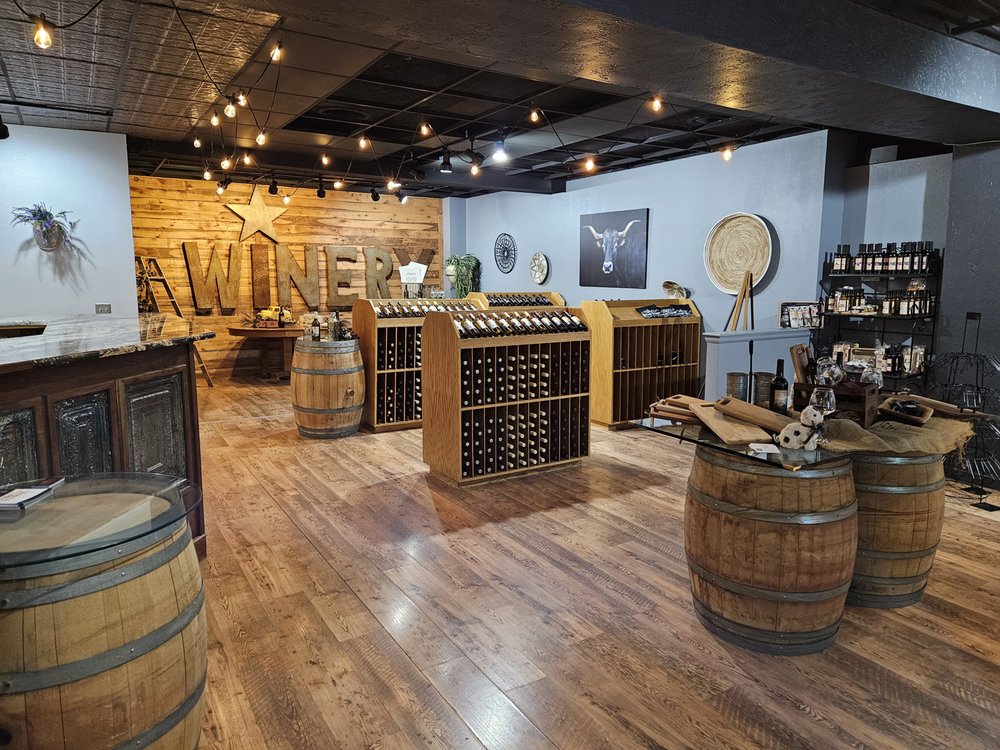 BRUSH HOLLOW WINERY - Updated December 2025 - 26 Photos - 4455 Fountain ...