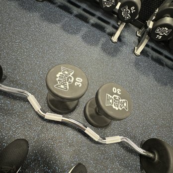 CRUNCH FITNESS - MONROVIA - Updated March 2025 - 56 Photos & 76 Reviews ...