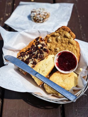 LAKE AGNES TEA HOUSE - 368 Photos & 126 Reviews - Lake Louise, AB ...