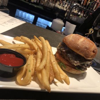 THE POINT PATIO BAR & BISTRO - Updated February 2025 - 506 Photos & 483 ...