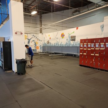 PALISADES CENTER ICE RINK - Updated September 2025 - 13 Photos & 27 ...