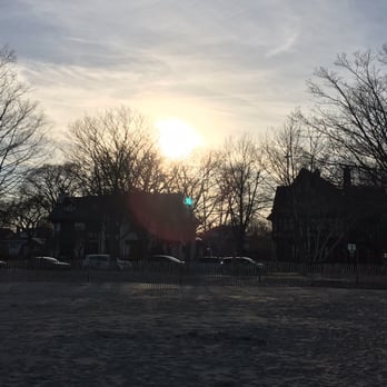 LEE STREET BEACH - Updated January 2026 - 52 Photos & 17 Reviews - 1111 ...