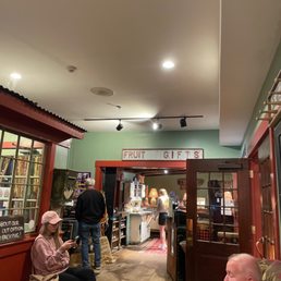 THE COMMON MAN - Updated December 2025 - 225 Photos & 465 Reviews - 25 ...