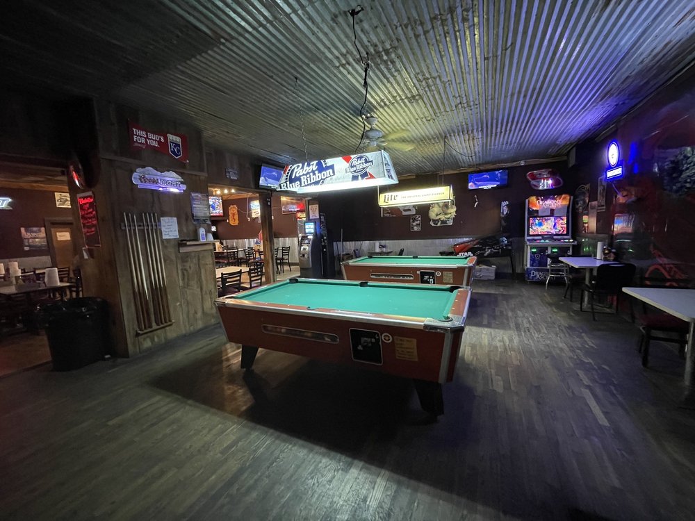 PERRY BAR & GRILL - Updated October 2025 - 23 Photos & 14 Reviews - 215 ...