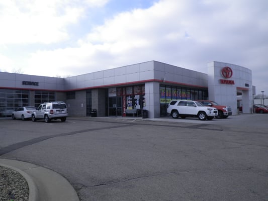 LEWIS TOYOTA - Updated December 2025 - 17 Photos & 48 Reviews - 2951 SW ...