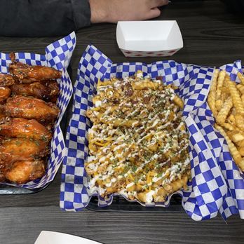 VALLEY WINGS - 282 Photos & 382 Reviews - 1495 N Hayden Rd, Scottsdale ...