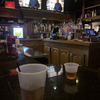 MUCKY DUCK PUB - Updated July 2025 - 46 Photos & 124 Reviews - 4425 ...