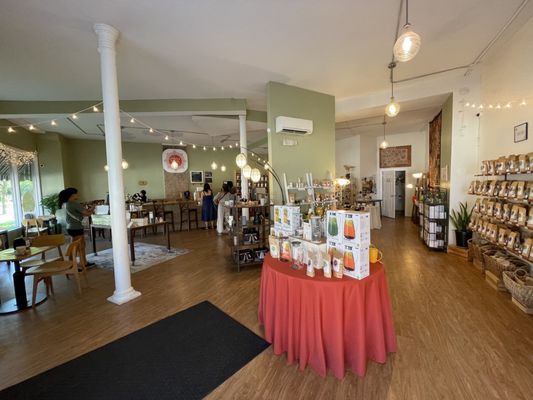 HAPPY EARTH TEA - Updated December 2025 - 74 Photos & 57 Reviews - 696 ...