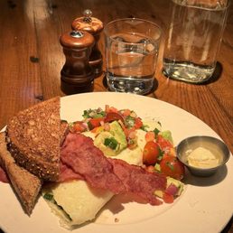 BEATRIX - STREETERVILLE - Updated December 2025 - 1789 Photos & 1476 ...