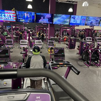 PLANET FITNESS - Updated June 2026 - 73 Photos & 10 Reviews - 1001 N ...