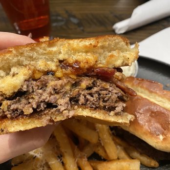 TRAX BURGERS AND BAR - Updated September 2025 - 127 Photos & 48 Reviews ...