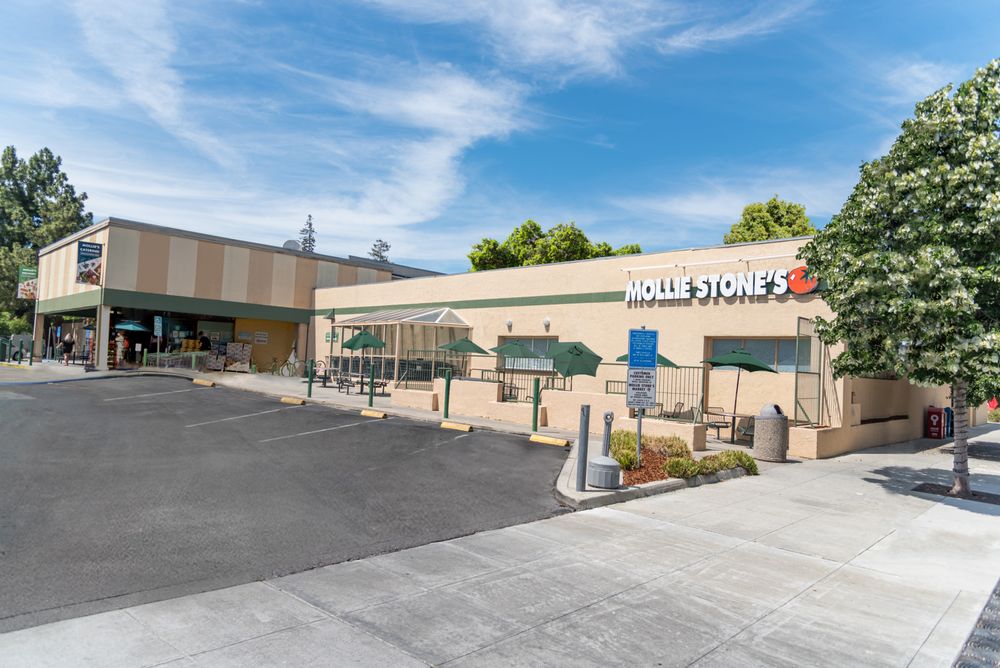 MOLLIE STONE’S - Updated April 2026 - 144 Photos & 218 Reviews - 164 S ...