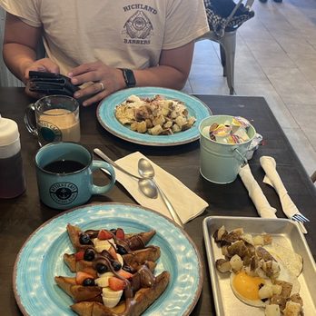 ATTICUS CAFE - 532 Photos & 488 Reviews - 1304 S Magnolia Ave, Anaheim ...