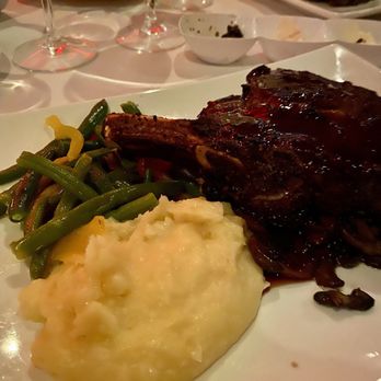 RUSSELL’S STEAKS CHOPS & MORE - Updated 2024 - 722 Photos & 496 Reviews ...