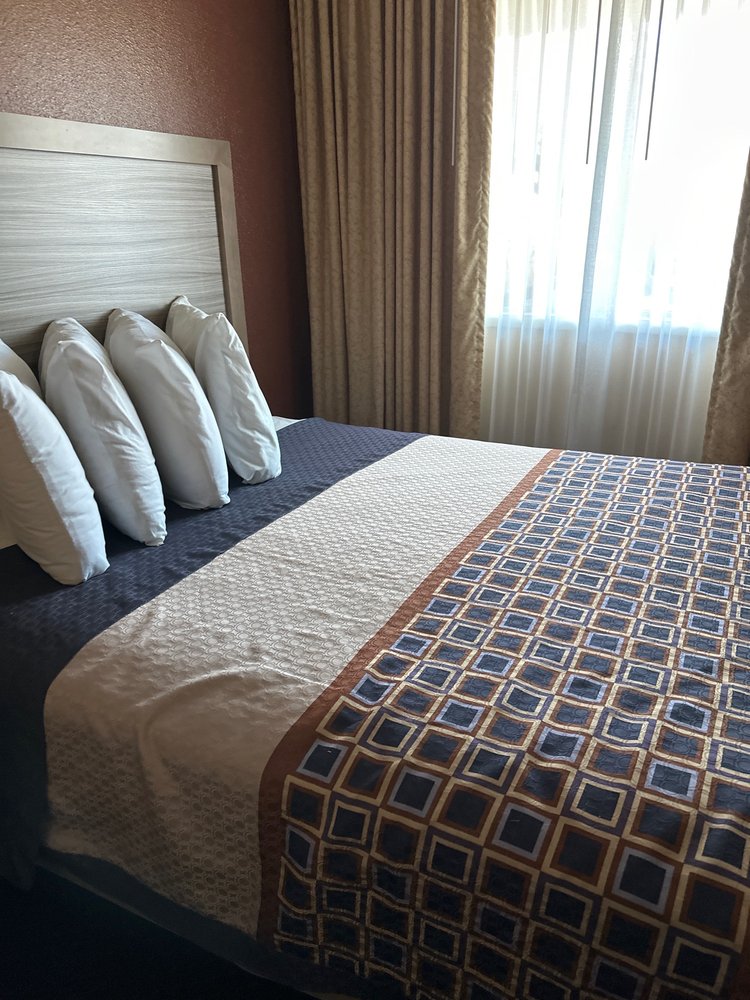 THREE RIVERS INN - Updated April 2025 - 11 Photos & 15 Reviews - 91484 ...