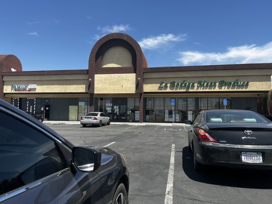 LA BODEGA MEAT PRODUCE - Updated December 2025 - 903 W Avenue J ...