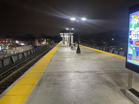 WANTAGH LIRR STATION - Updated October 2025 - 10 Reviews - Sunrise Hwy ...