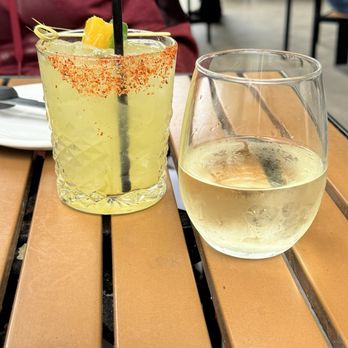 FINNEYS CRAFTHOUSE - PORTER RANCH - Updated August 2024 - 1252 Photos ...