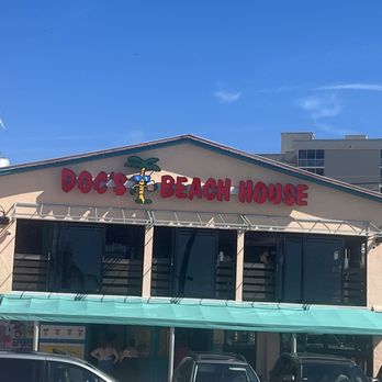 DOC’S BEACH HOUSE - Updated January 2026 - 452 Photos & 637 Reviews ...