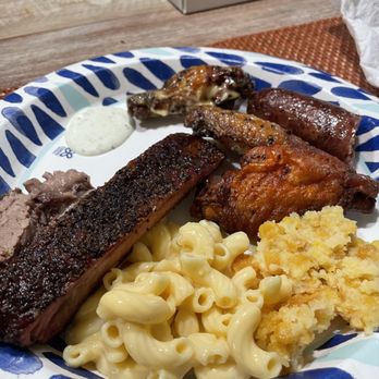 STILES SWITCH BBQ & BREW - 401 Photos & 291 Reviews - 800 W Whitestone ...