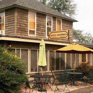FRENCHGLEN HOTEL - 24 Photos & 19 Reviews - 39184 Hwy 205, Frenchglen ...