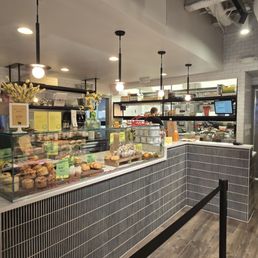 THE CORNER PANTRY - Updated December 2025 - 328 Photos & 252 Reviews ...