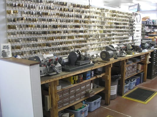 HOERNEL LOCK & KEY - Updated October 2025 - 711 Washington Rd, Kenosha ...