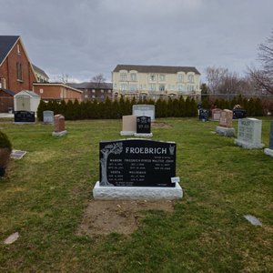 BRAMPTON MEMORIAL GARDENS - Updated July 2024 - 10061 Chinguacousy Road ...