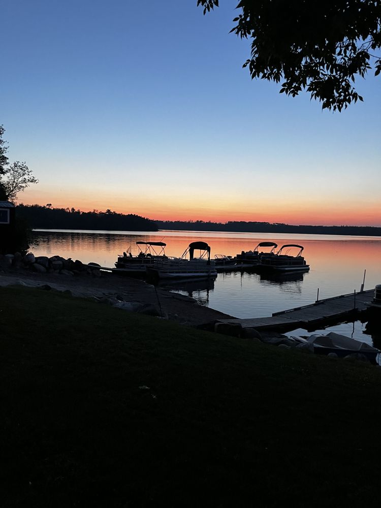 MYRTLE LAKE RESORT - Updated December 2025 - 18 Photos - 9087 Myrtle ...