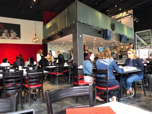 KITCHEN 73 - Updated December 2025 - 10 Photos - 9192 Boulevard Maurice ...