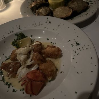 HAL’S THE STEAKHOUSE - Updated June 2024 - 705 Photos & 896 Reviews ...