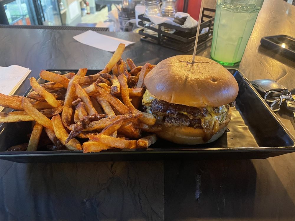 TIPSY BULL TAVERN - Updated September 2024 - 24 Reviews - 17800 ...