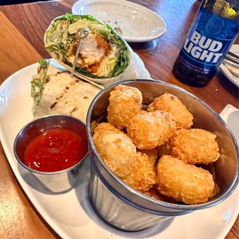 TONY C’S SPORTS BAR & GRILL - Updated December 2025 - 78 Photos & 68 ...