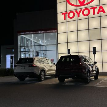 HANLEES DAVIS TOYOTA - Updated September 2024 - 187 Photos & 487 ...