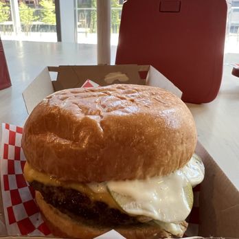 SMALL CHEVAL- RIVERSIDE - Updated December 2024 - 256 Photos & 249 ...