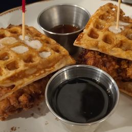 RUMCOW - Updated January 2026 - 377 Photos & 295 Reviews - 121 Grace St ...