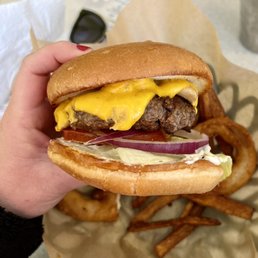 THE BURGER DIVE - Updated October 2025 - 400 Photos - 704 Reviews - 114 ...