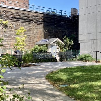 N Y R P 103RD STREET GARDEN - Updated April 2025 - 11 Photos - 105 E ...