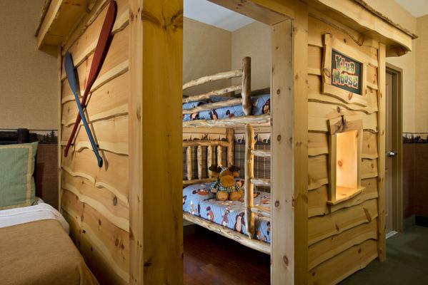 SIX FLAGS GREAT ESCAPE LODGE & INDOOR WATERPARK - Updated June 2026 ...