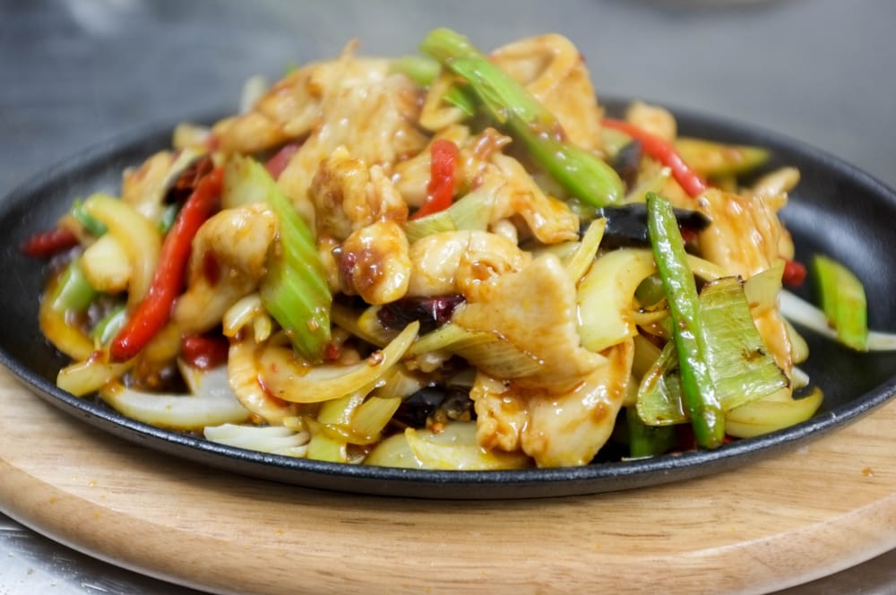 GOLDEN TREASURE RESTAURANT - Updated December 2025 - 48 Photos - 272 ...