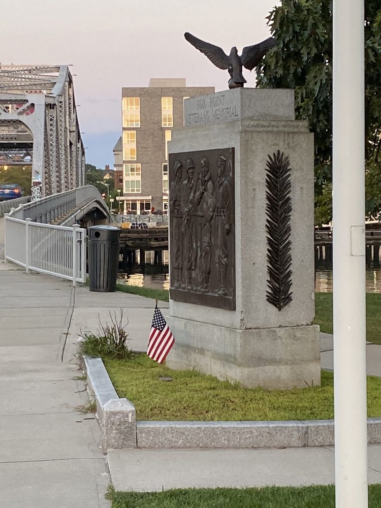 FOX POINT VETERANS MEMORIAL - Updated July 2024 - 501 S Water St ...